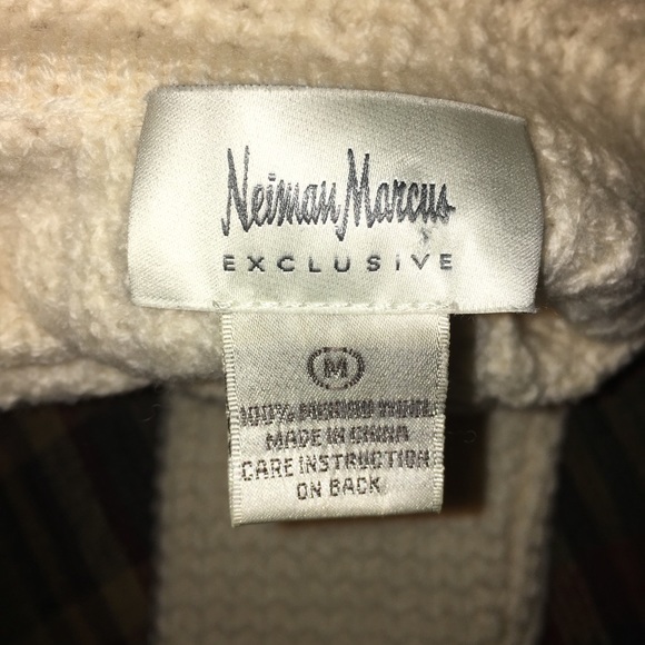 Neiman Marcus | Sweaters | Neiman Marcus 0 Merino Wool Turtleneck ...